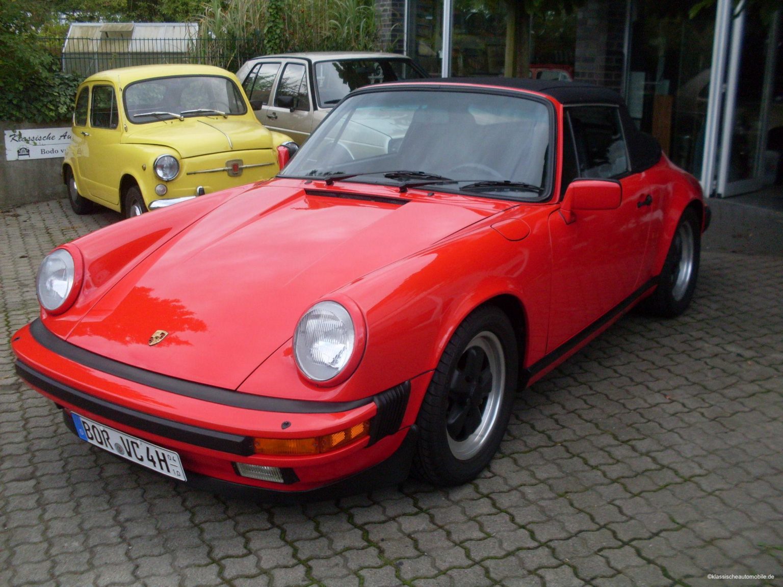 Porsche Carrera Cabriolet 911 - Klassische Automobile