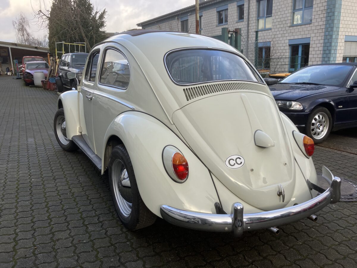 Volkswagen VW Faltdach-Käfer - Klassische Automobile